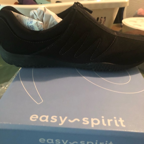 Easy Spirit | Shoes | Brand New Easy Spirit In Box | Poshmark